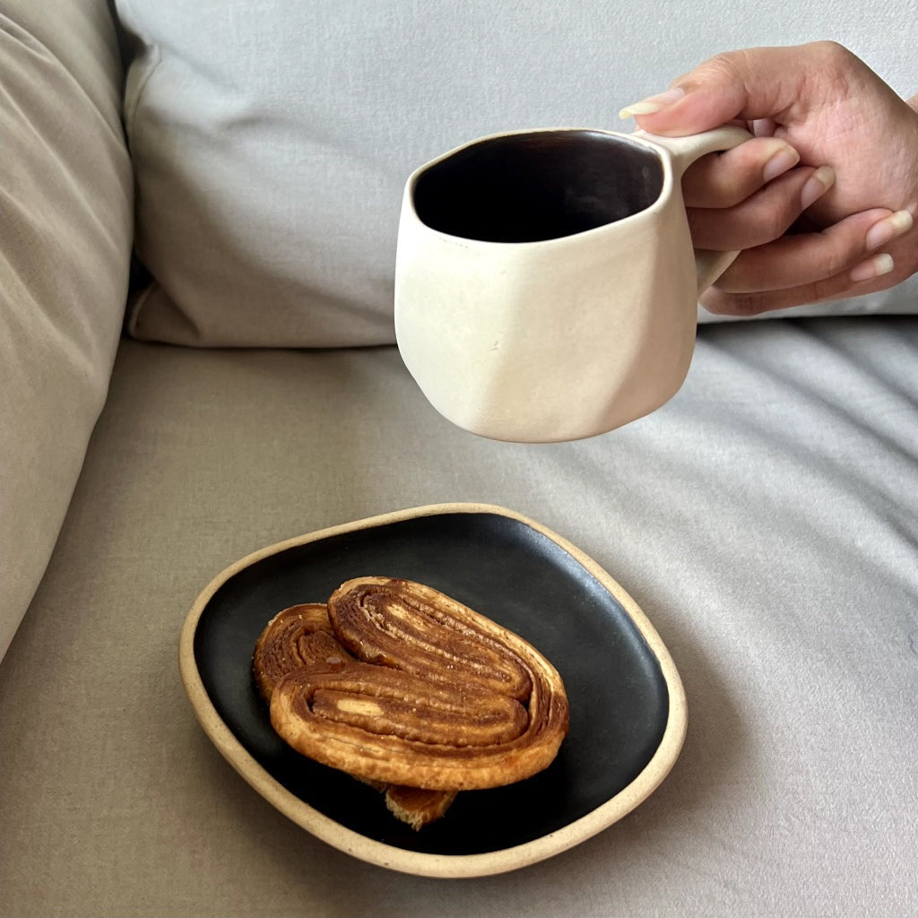 Buy Stylish Raalhu Cup + Ombak Plate | Online in India | Lagavi