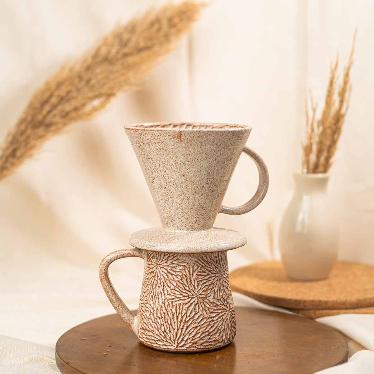 Chrysanthemum Pour Over Set | 350 ml | Handcarved Brown – Lagavi