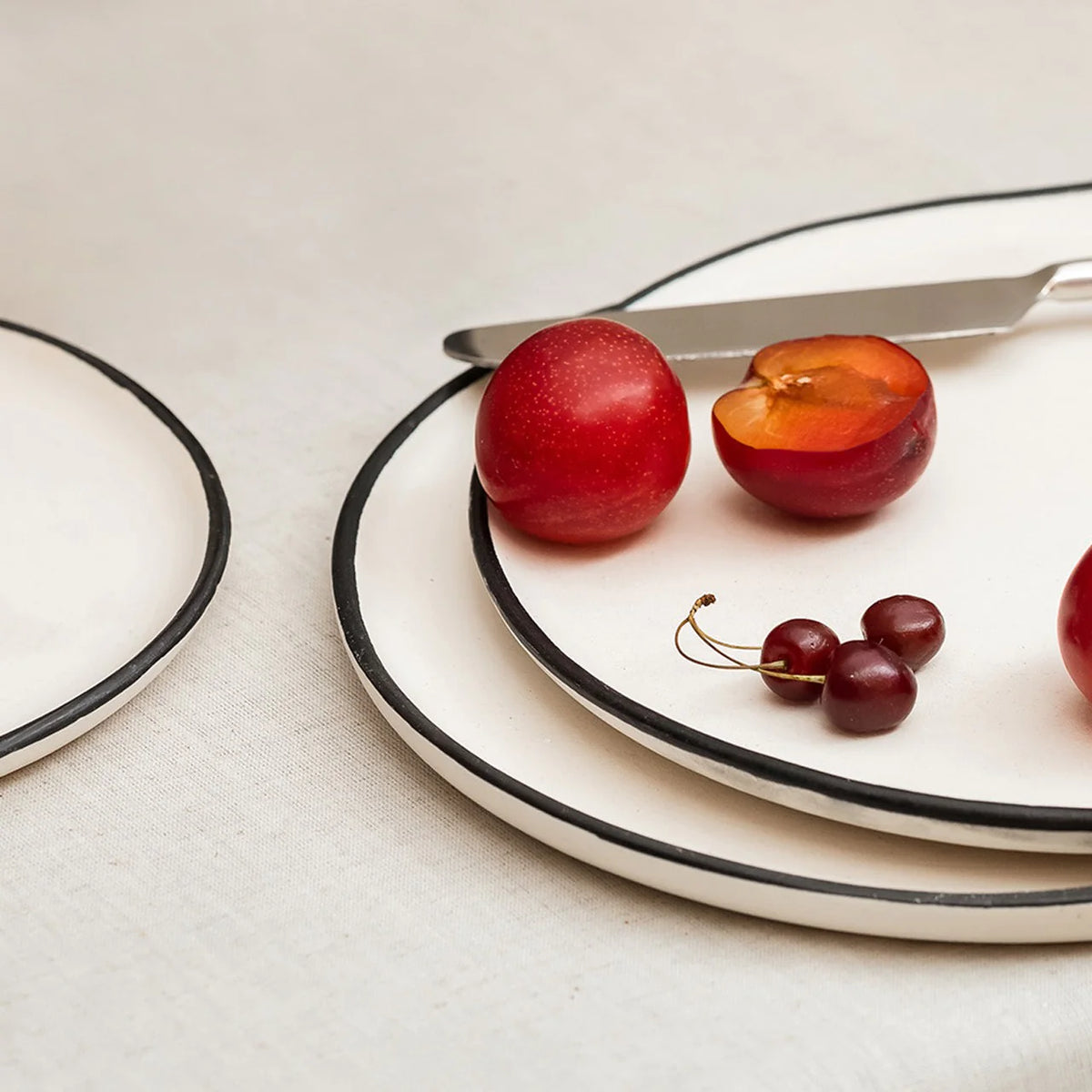 Buy Stylish Outline Dinner Set | Online in India | Lagavi